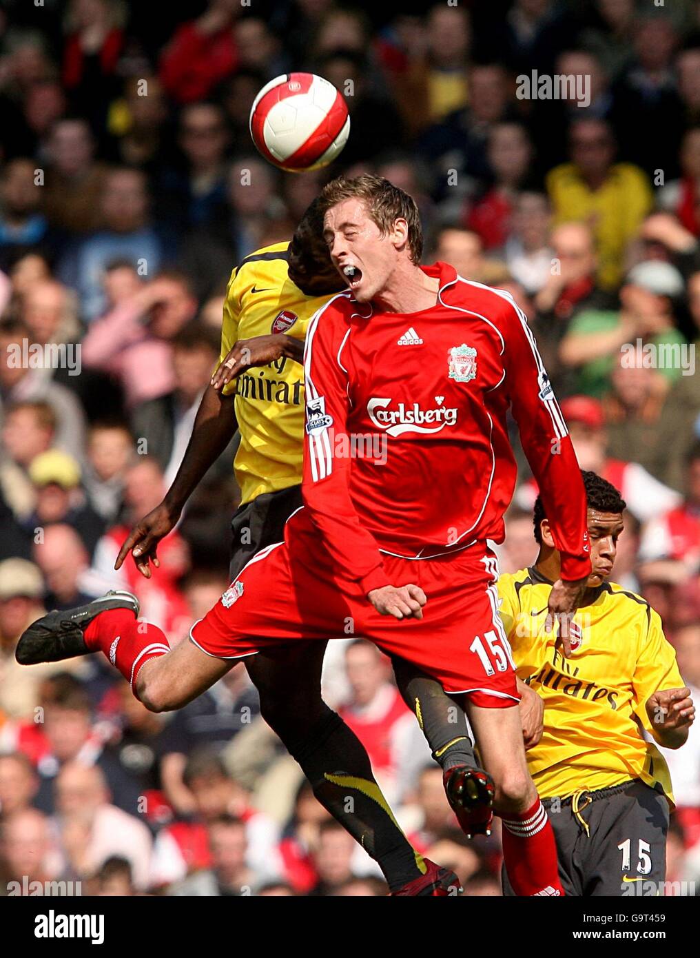 Peter crouch liverpool arsenal hi-res stock photography and images - Alamy