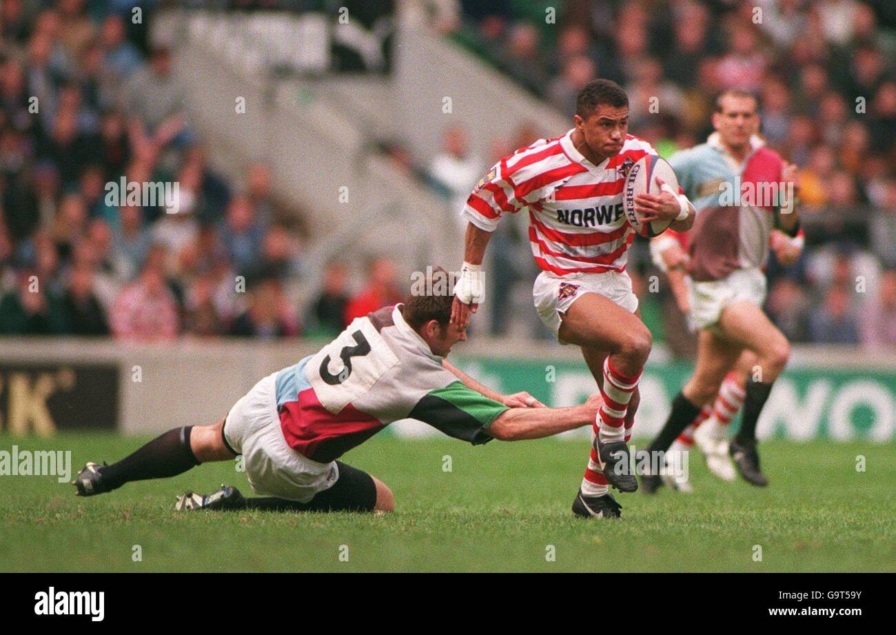 Wigan beats martin pepper hi-res stock photography and images - Alamy