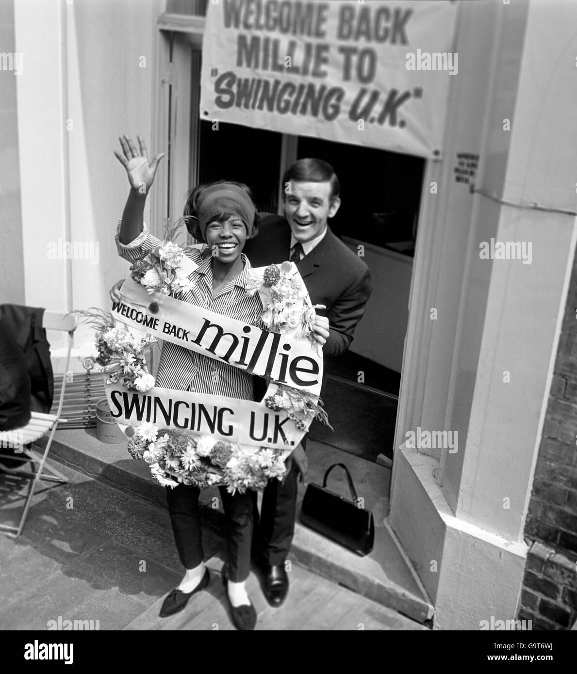 Millie small singer hi-res stock photography and images - Alamy
