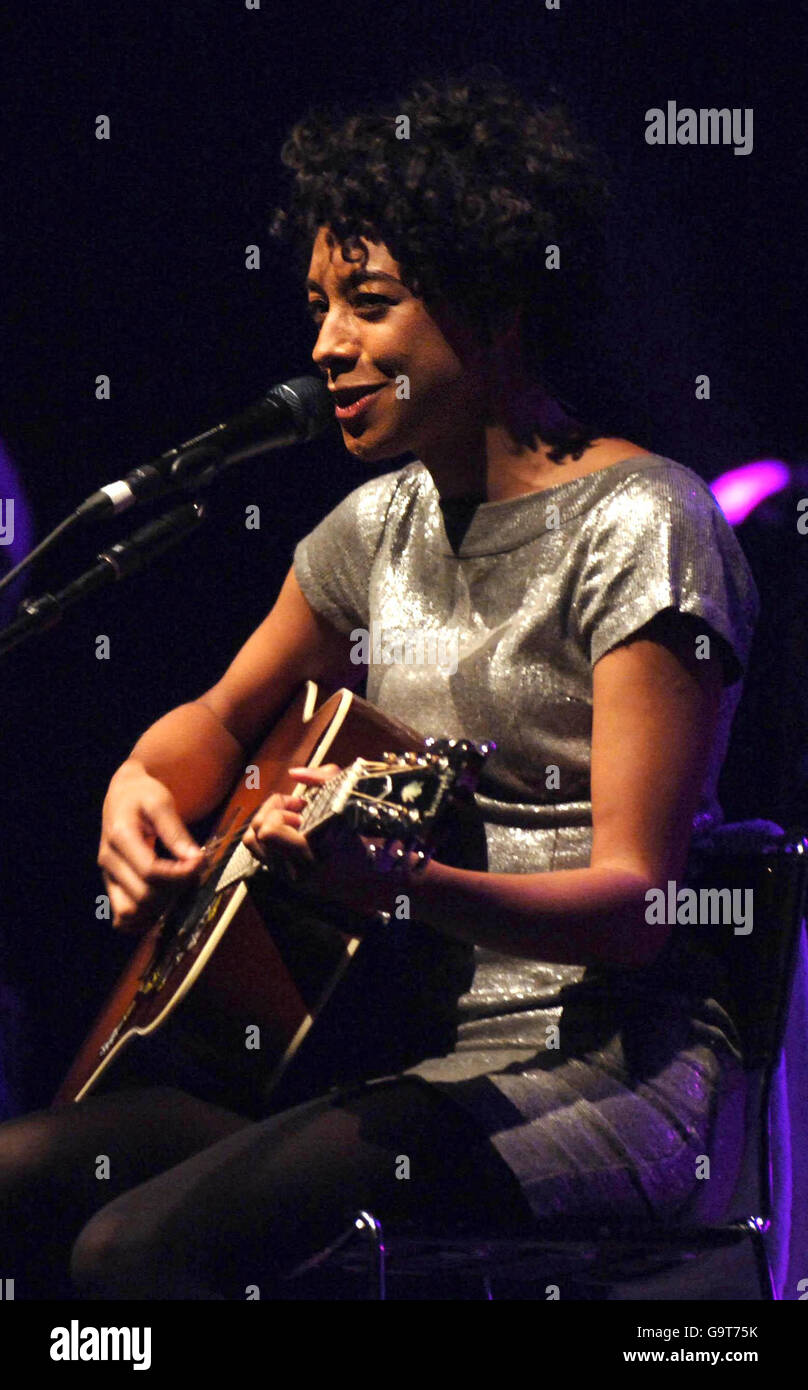Corinne bailey rae in concert london hi-res stock photography and ...