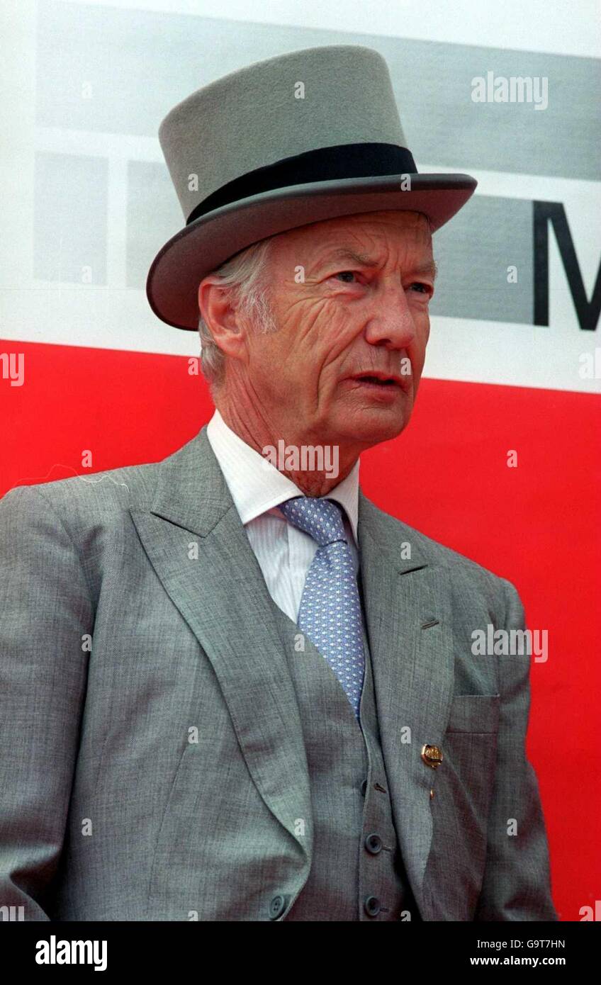 Horse Racing, Epsom, The Derby. Former jockey Lester Piggott Stock ...