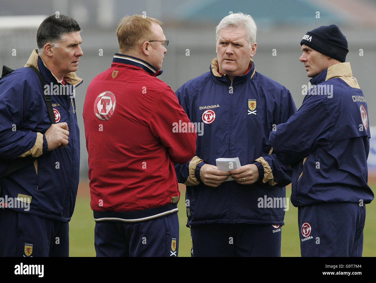 Goalkeeping coach jim stewart hi-res stock photography and images - Alamy