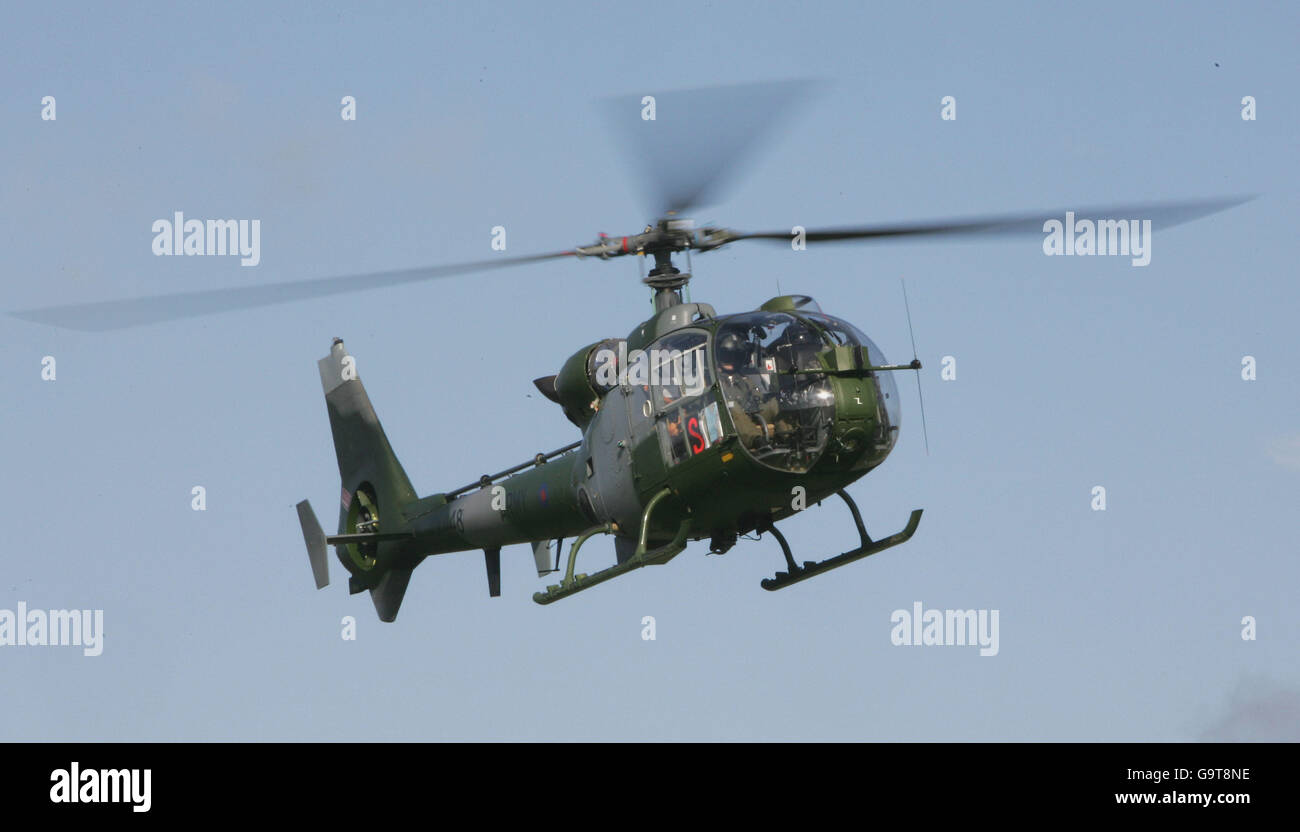 Gazelle helicopter hi-res stock photography and images - Alamy