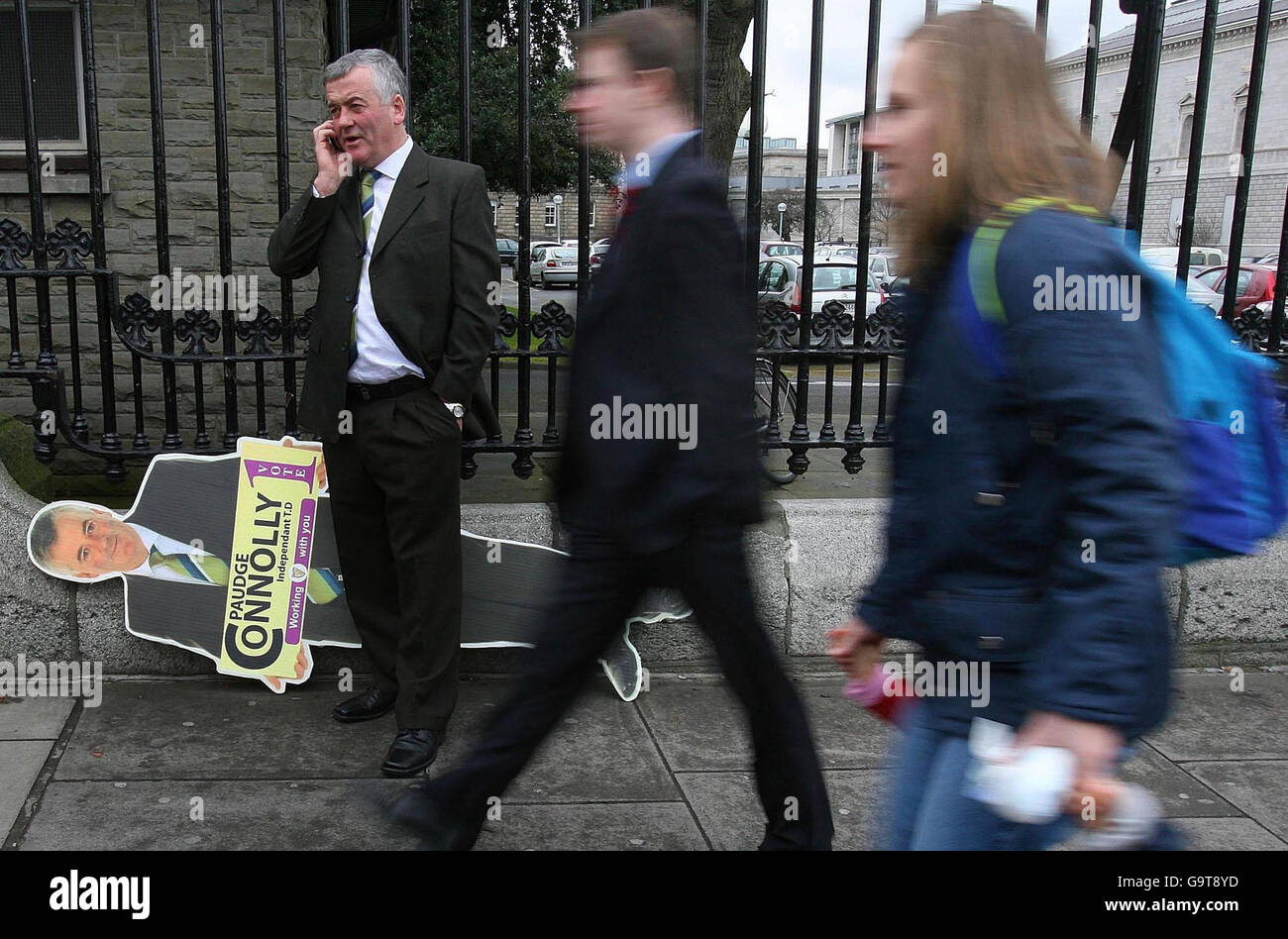 Cut-out election campaign Stock Photo - Alamy