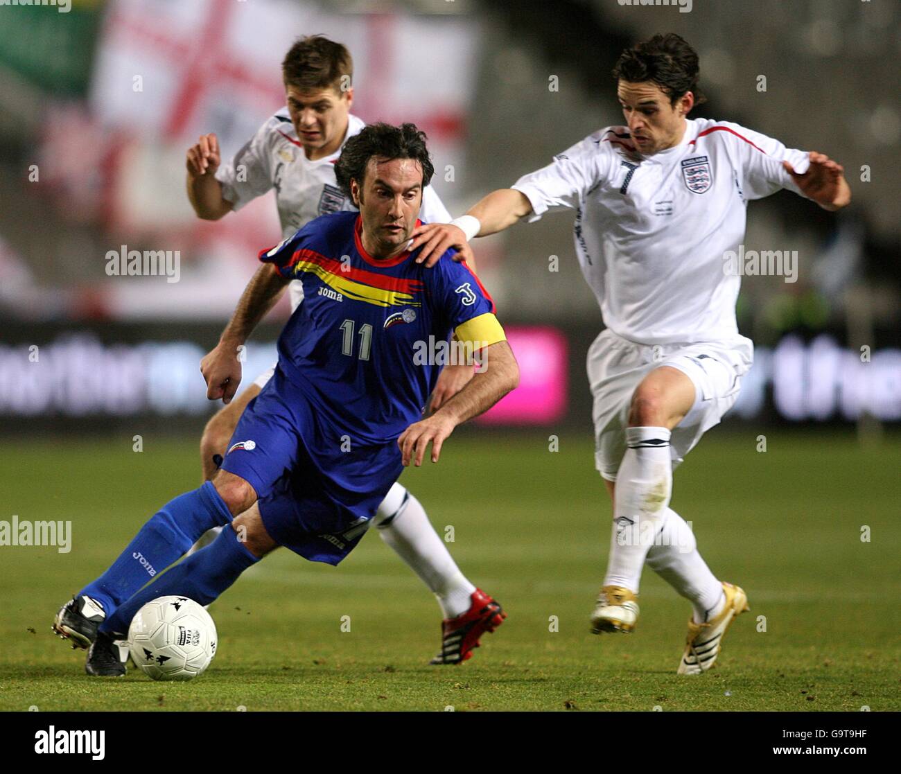 England's Owen Hargreaves and Steven Gerrard combine to tackle Andorra ...