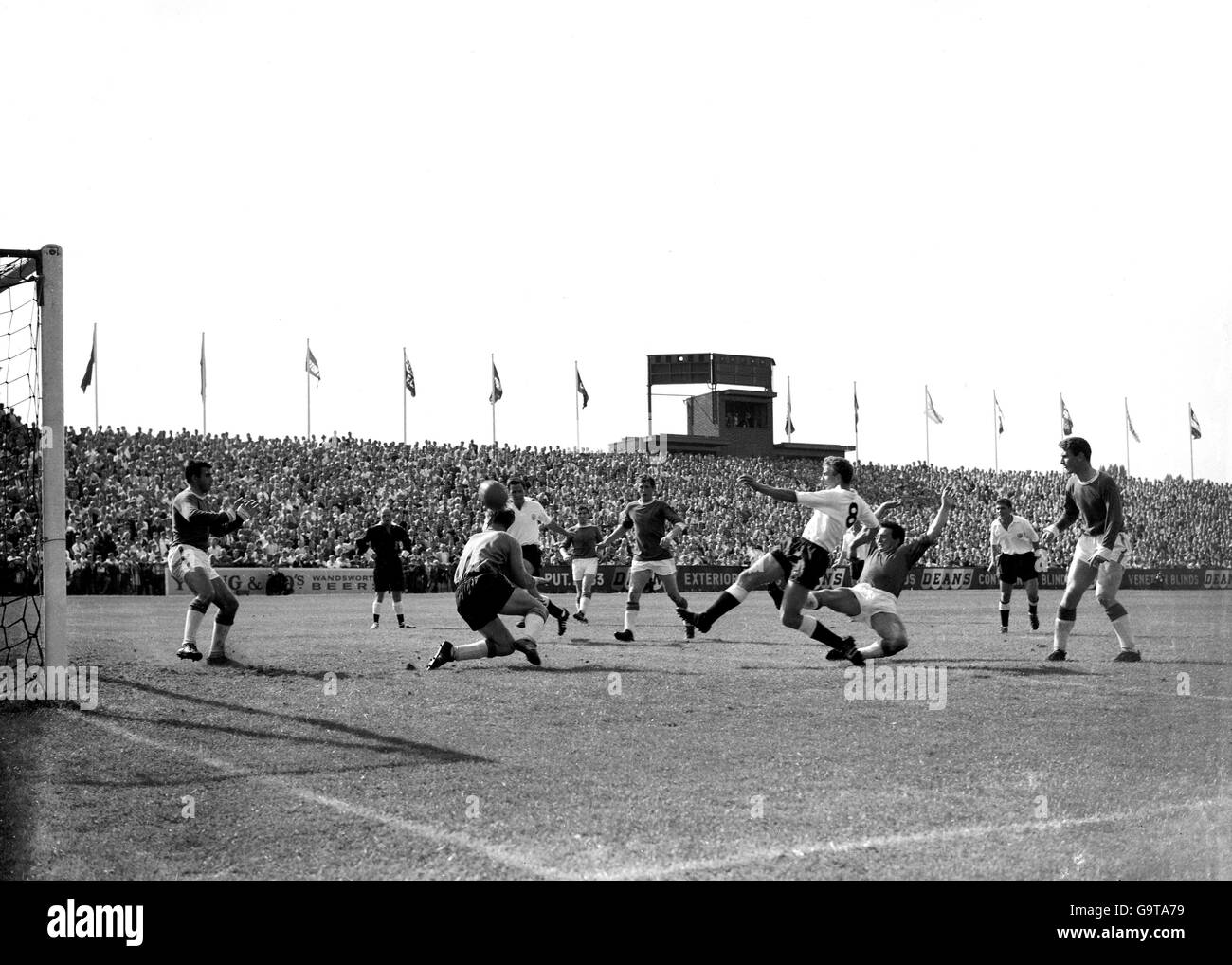 Gordon west everton hi-res stock photography and images - Alamy