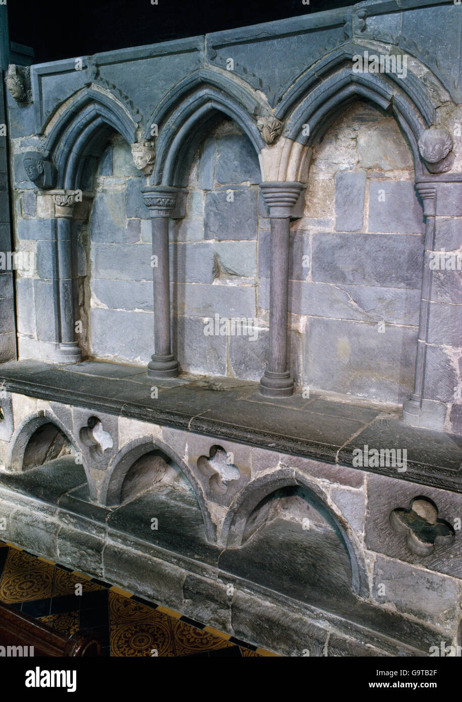 Medieval shrine relics hi-res stock photography and images - Alamy