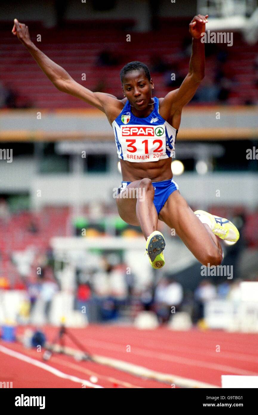 Fiona may in action in the womens long jump hi-res stock photography ...