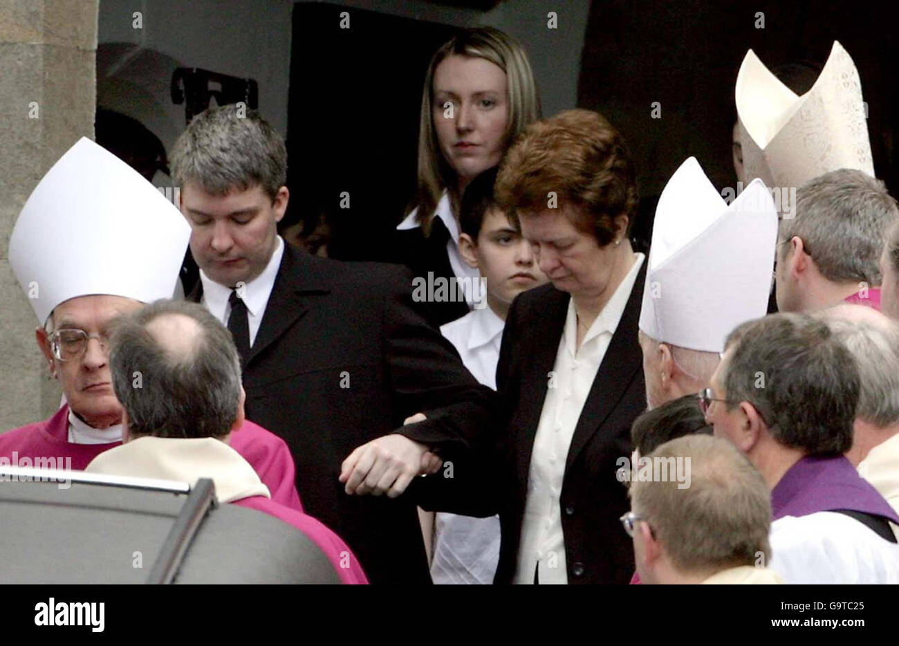 Father paul bennett hi-res stock photography and images - Alamy