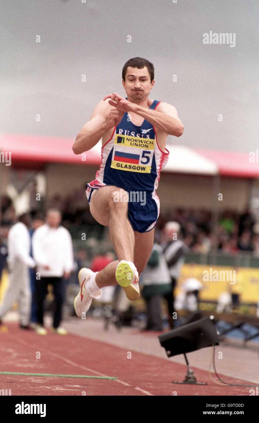 Russia's Dennis Kapustin in action in the men's triple jump Stock Photo ...