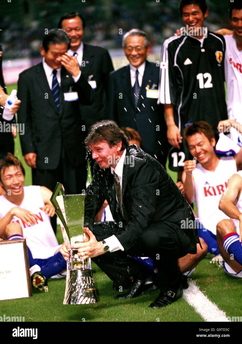 International Soccer - Kirin Cup 2001 - Japan v Yugoslavia Stock Photo - Alamy