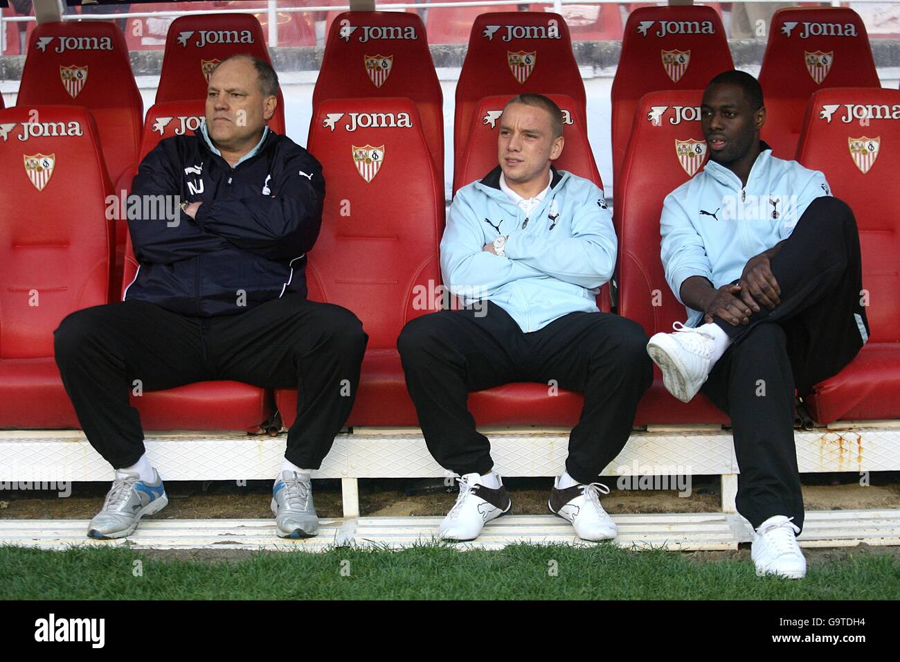 Tottenham hotspurs bench hi-res stock photography and images - Alamy