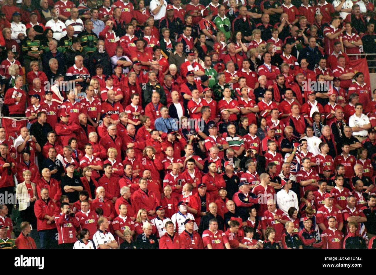 The british lions fans cheer on their team hi-res stock photography and ...