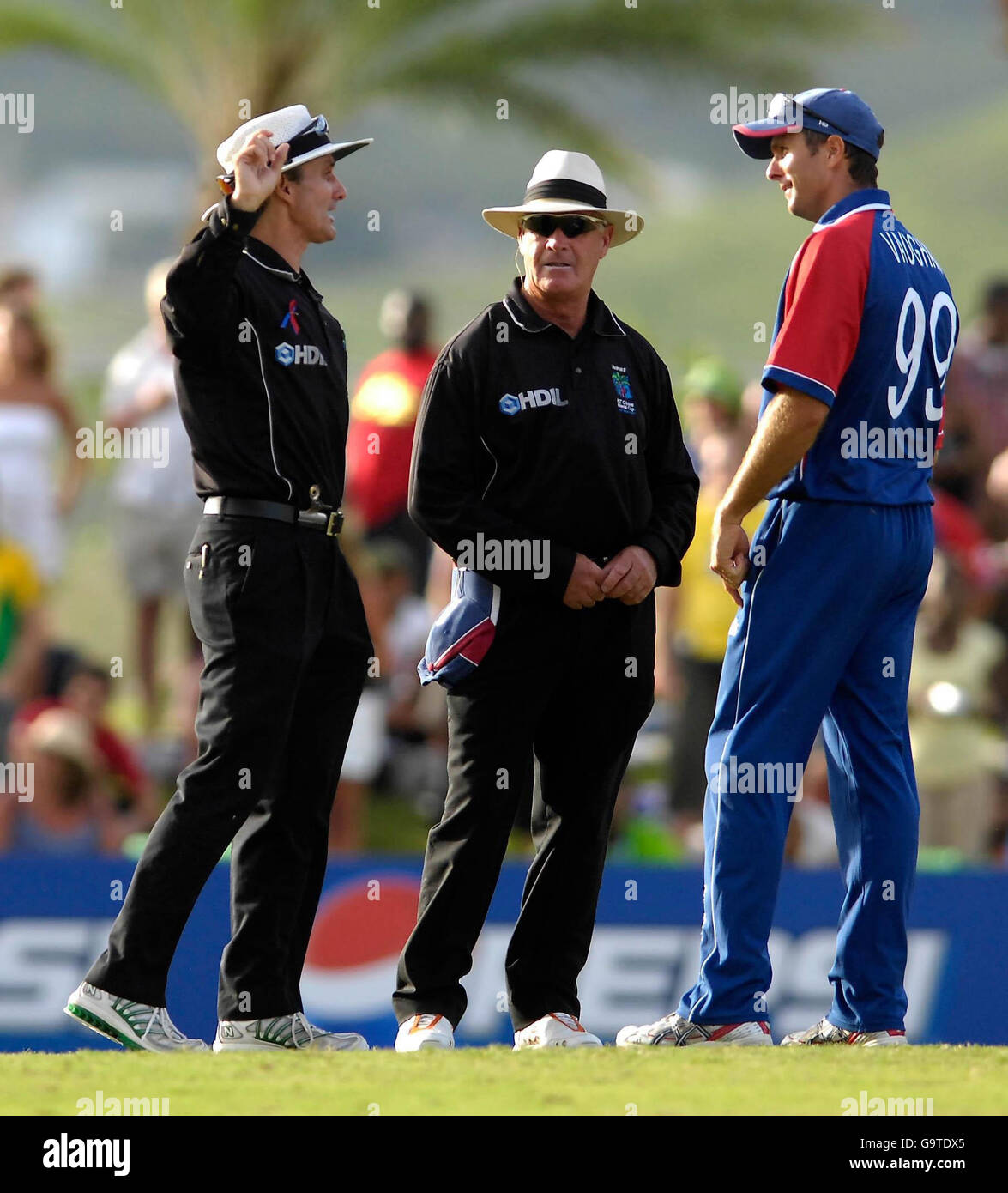 Super eight cricket england hi-res stock photography and images - Alamy