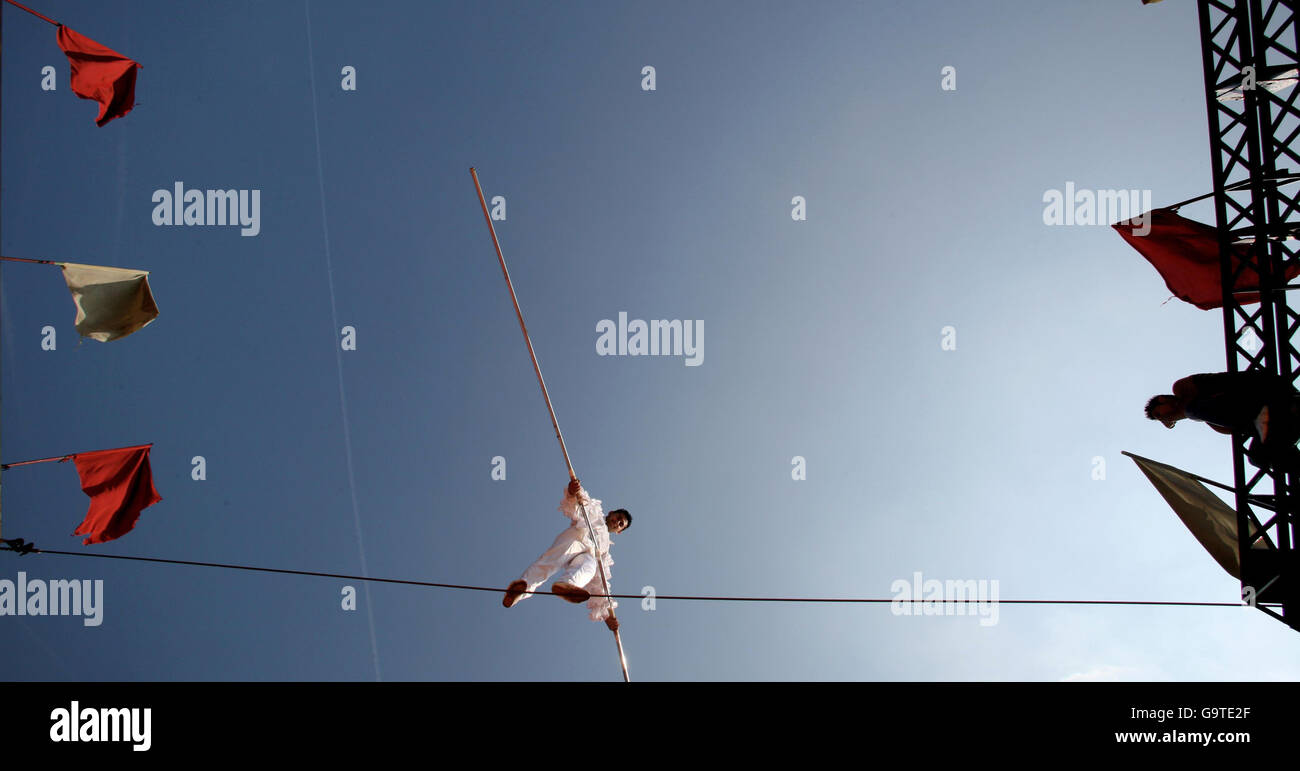 60ft off ground hi-res stock photography and images - Alamy