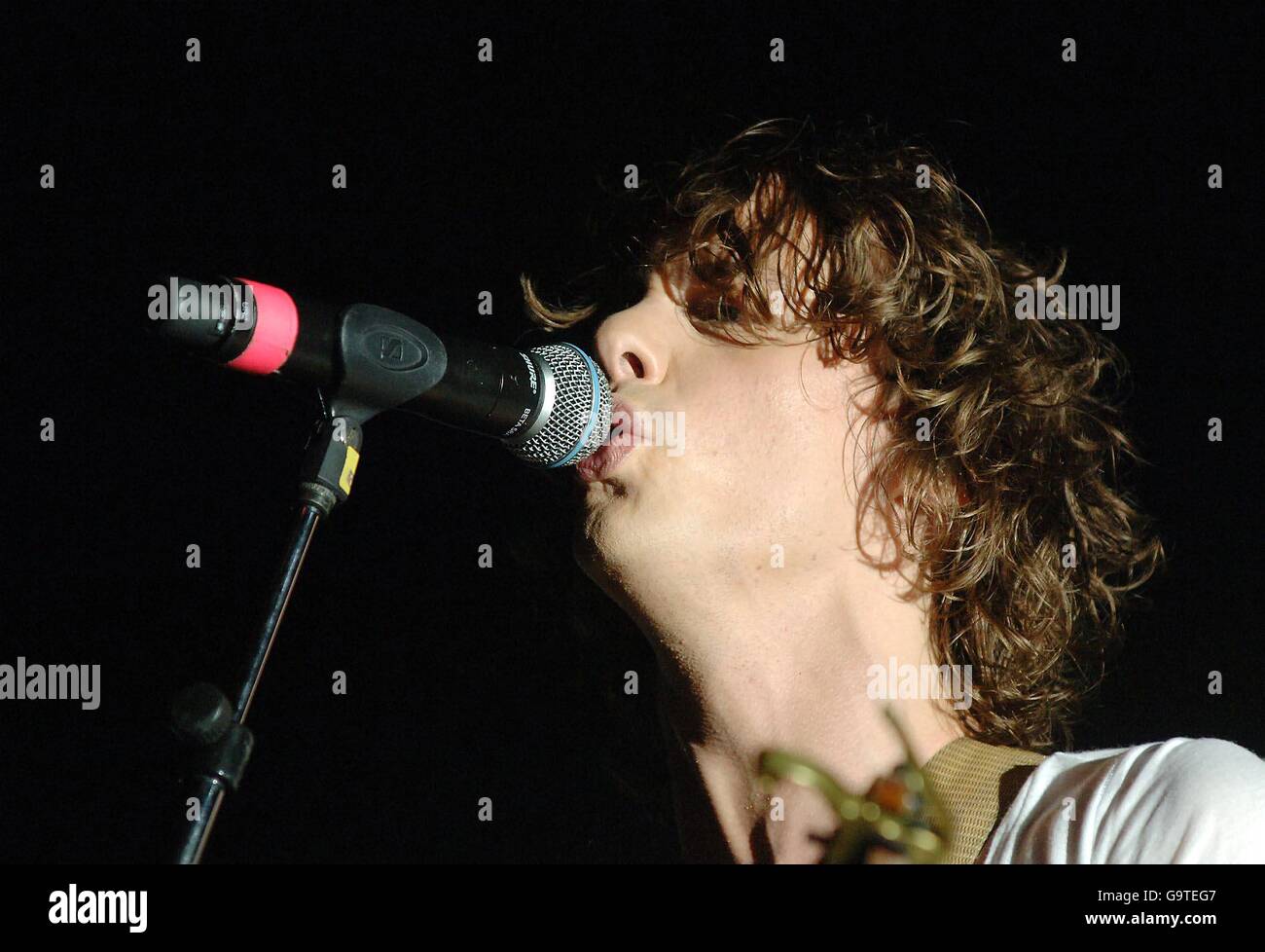 Razorlight in concert - London. Razorlight perform in concert at Earls ...