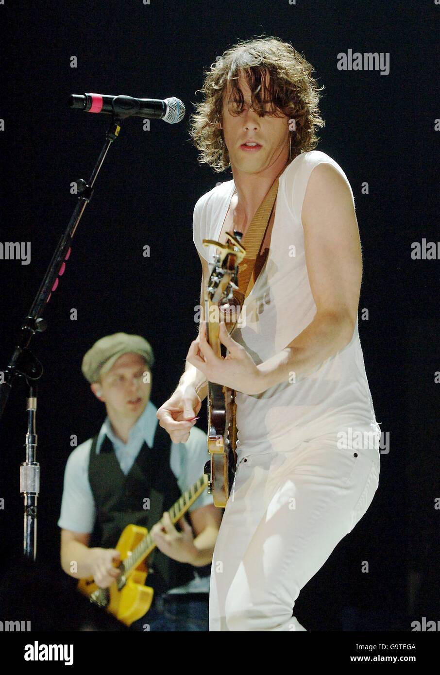 Razorlight in concert london hi-res stock photography and images - Alamy