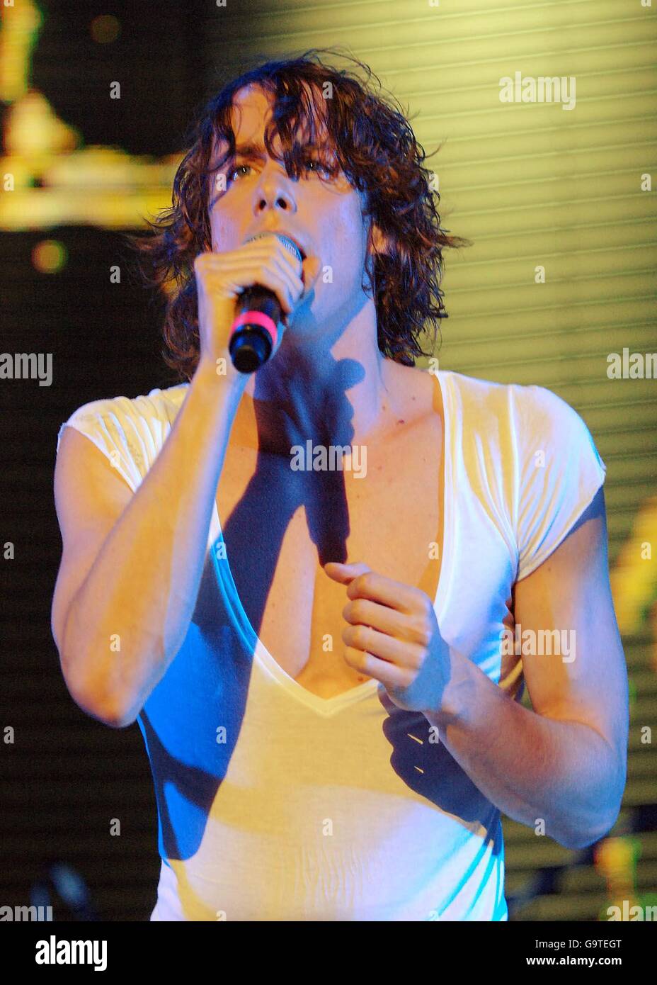 Razorlight in concert - London Stock Photo - Alamy