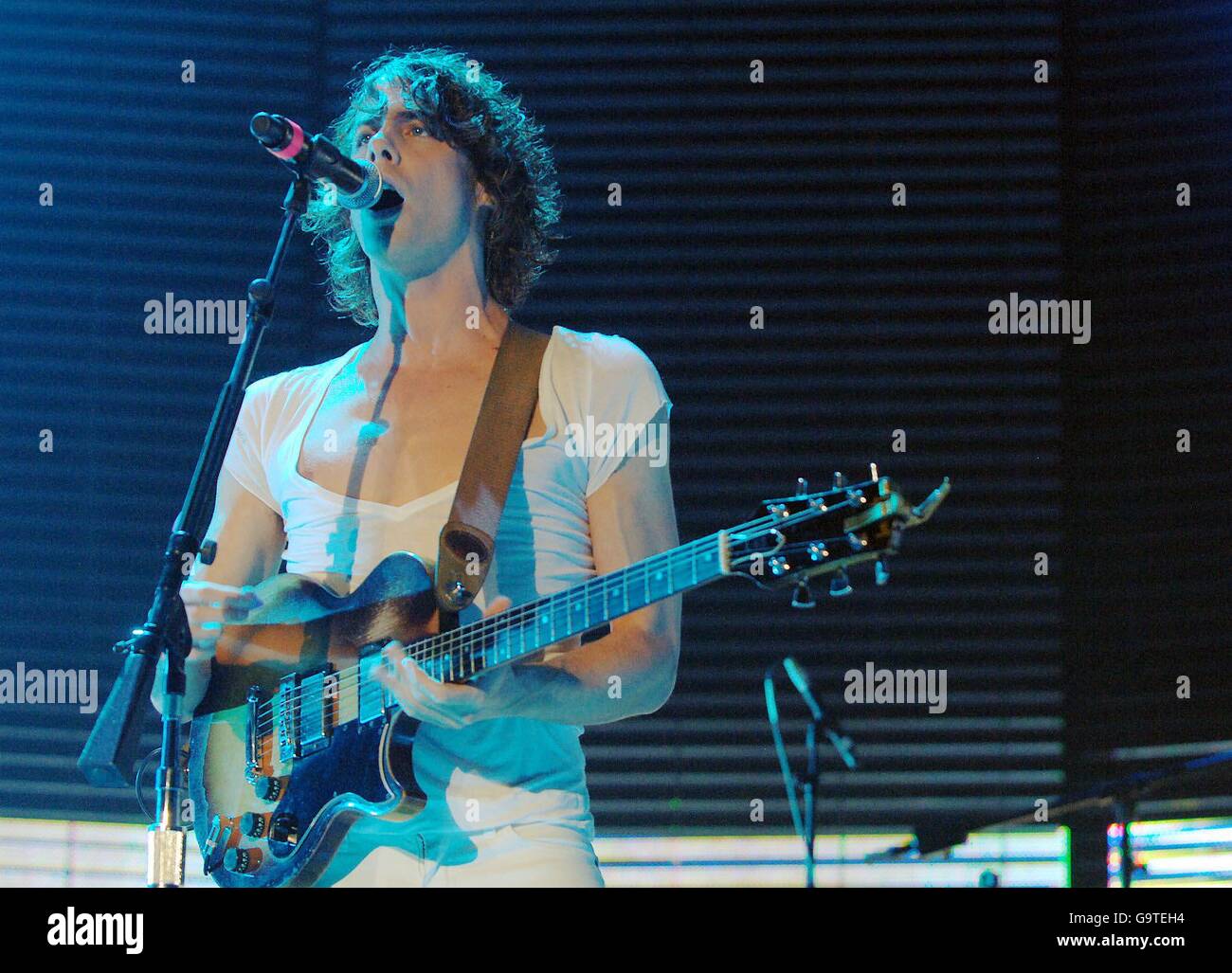 Razorlight in concert - London Stock Photo - Alamy