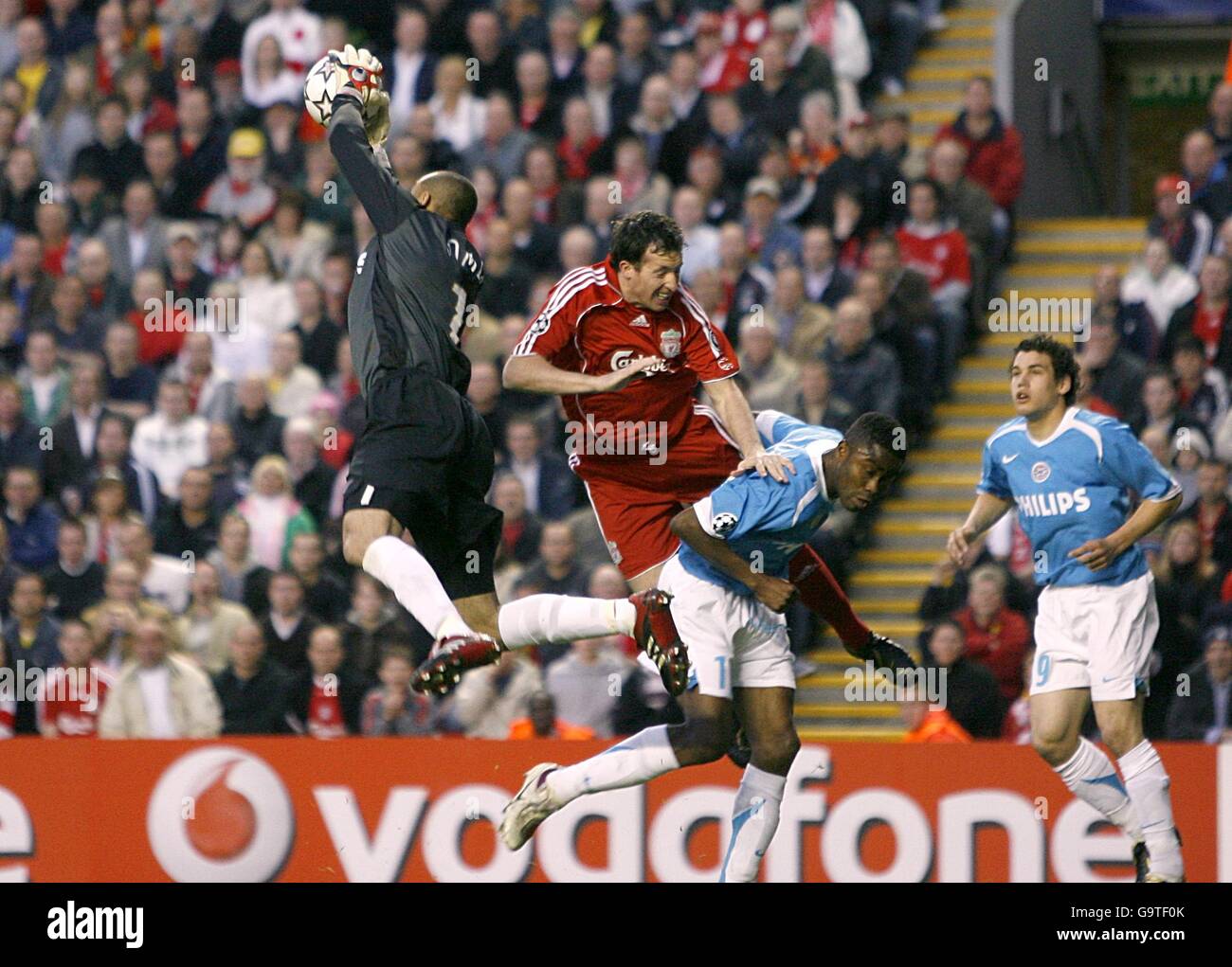 Fowler liverpool champions league hi-res stock photography and images ...