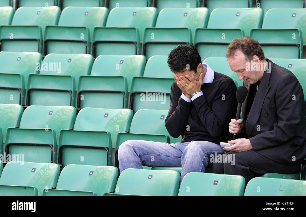 Hibernian manager john collins press conference easter road hi-res ...