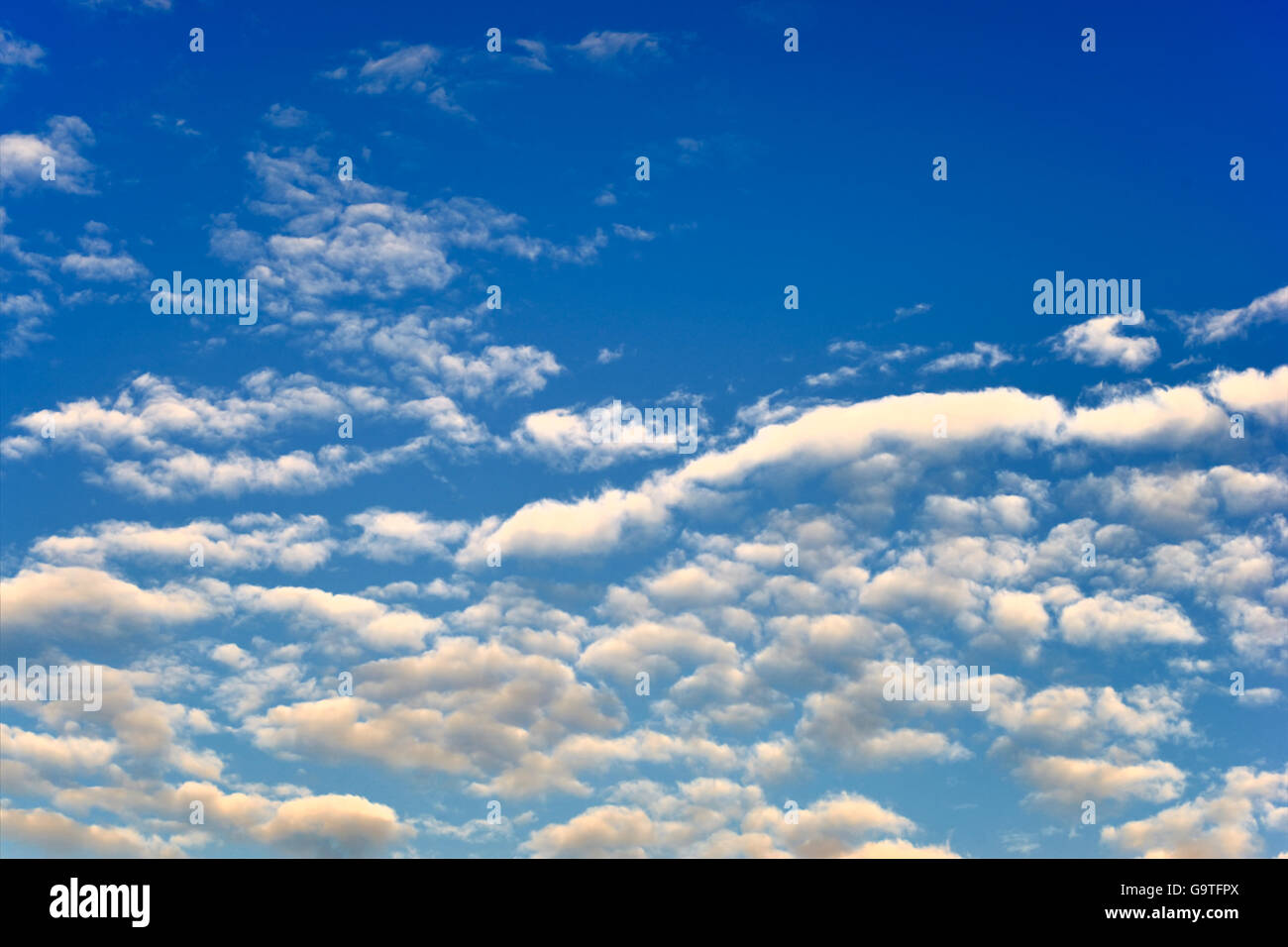 Soft cloudy sky hi-res stock photography and images - Alamy