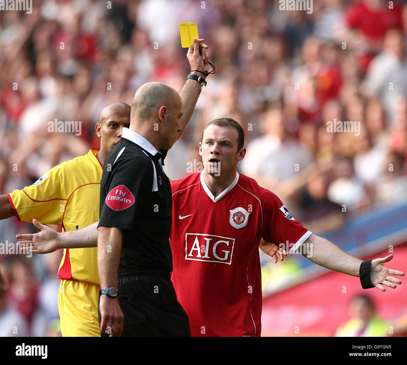 Referee books wayne rooney hi-res stock photography and images - Alamy