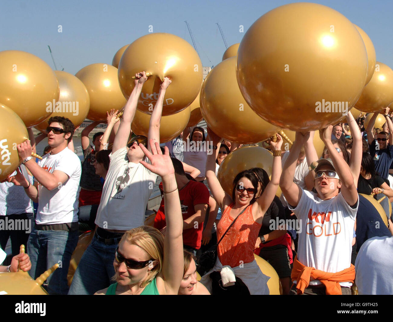 Space hoppers world record hi-res stock photography and images - Alamy