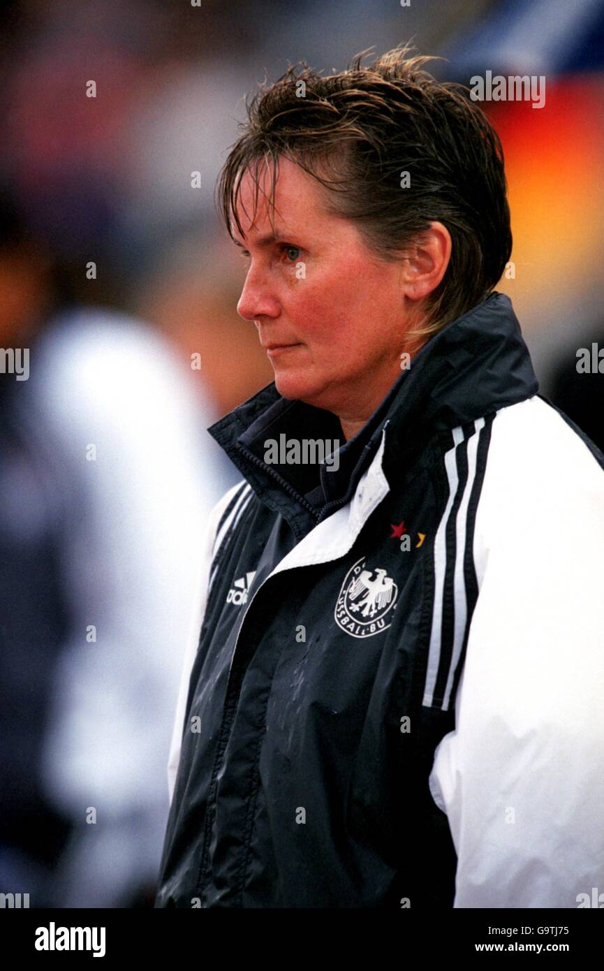 Women's Soccer - UEFA European Championship 2001 - Final - Germany v ...