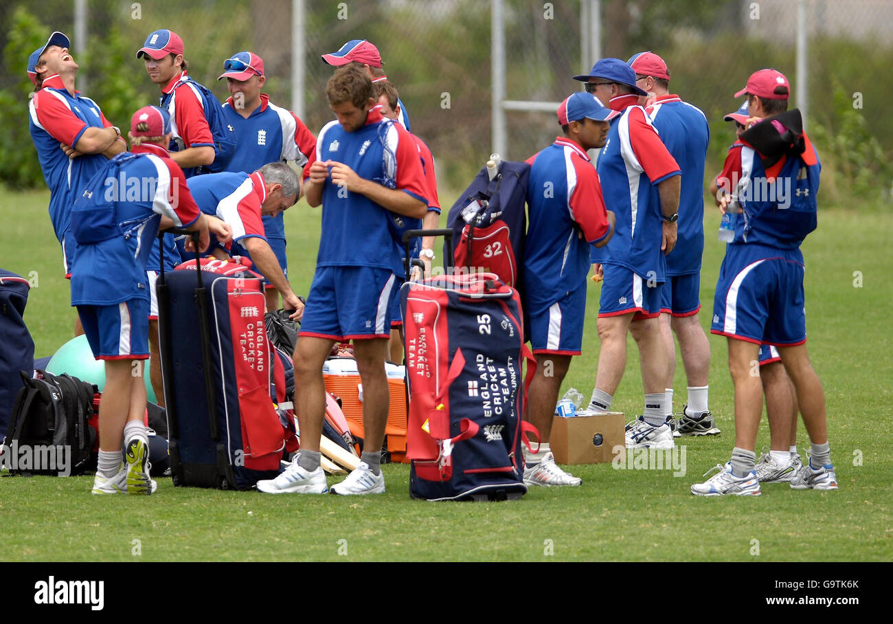 Cricket icc cricket world cup 2007 england net practice hi-res stock ...