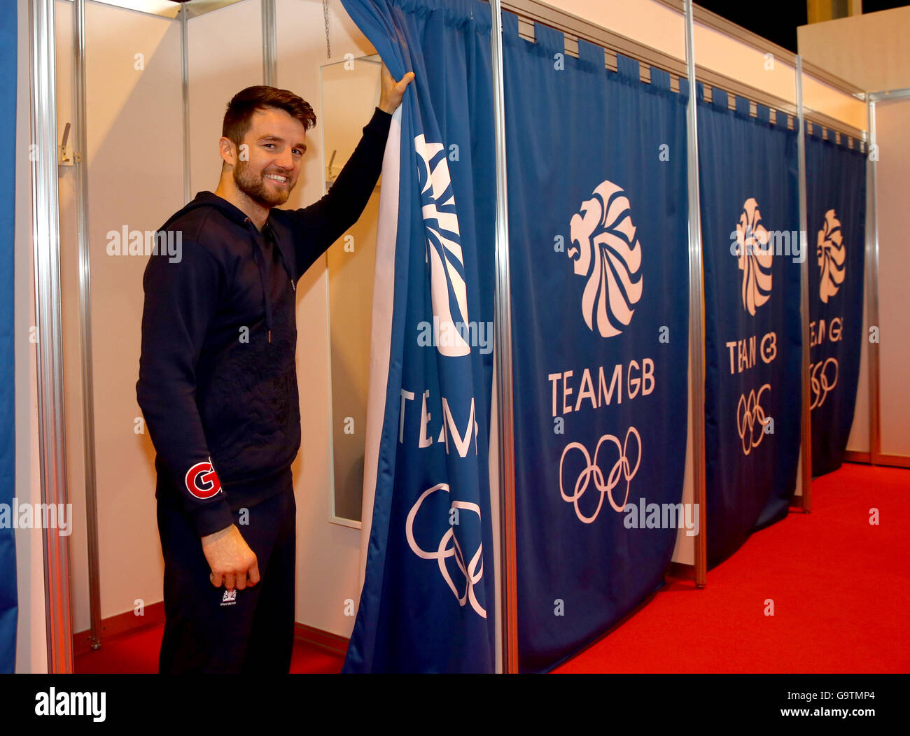 Anthony fowler boxer hi-res stock photography and images - Alamy