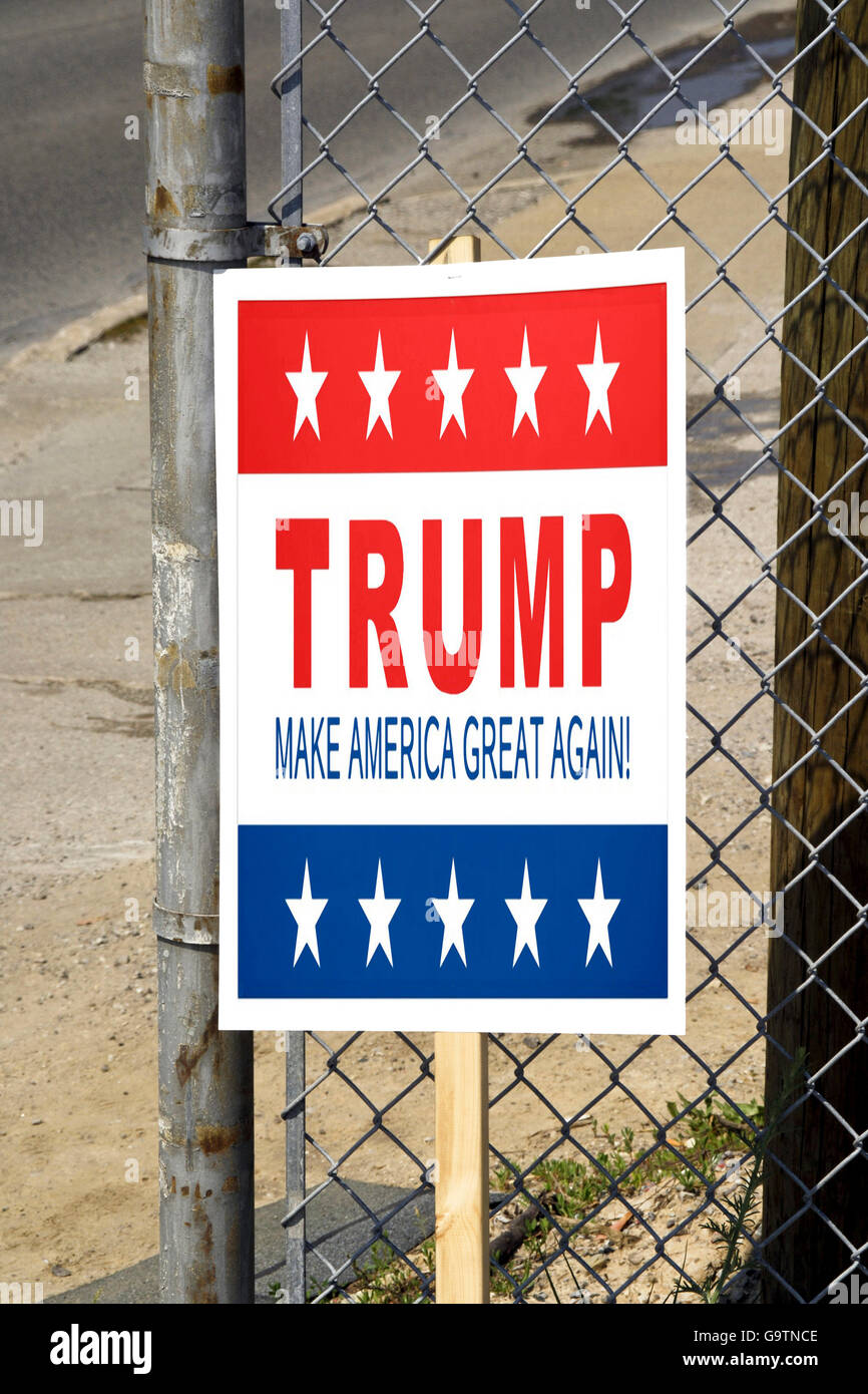 A banner in Detroit Michigan supporting Donald Trump for the 2016 ...
