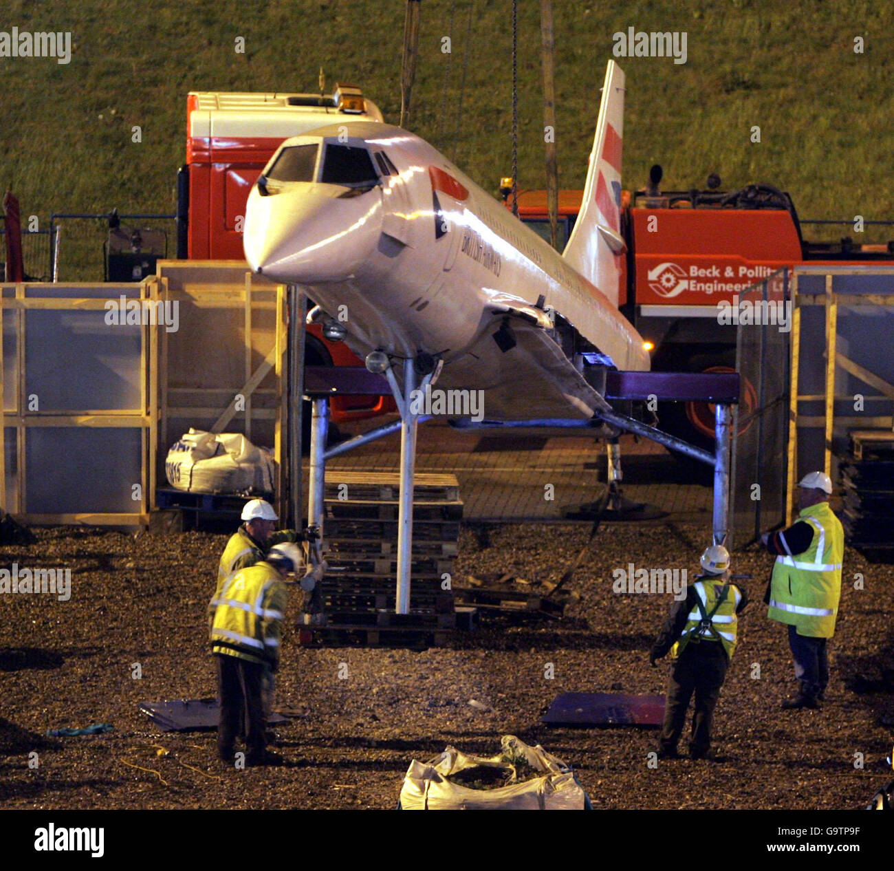 Model airplane heathrow High Resolution Stock Photography and Images ...