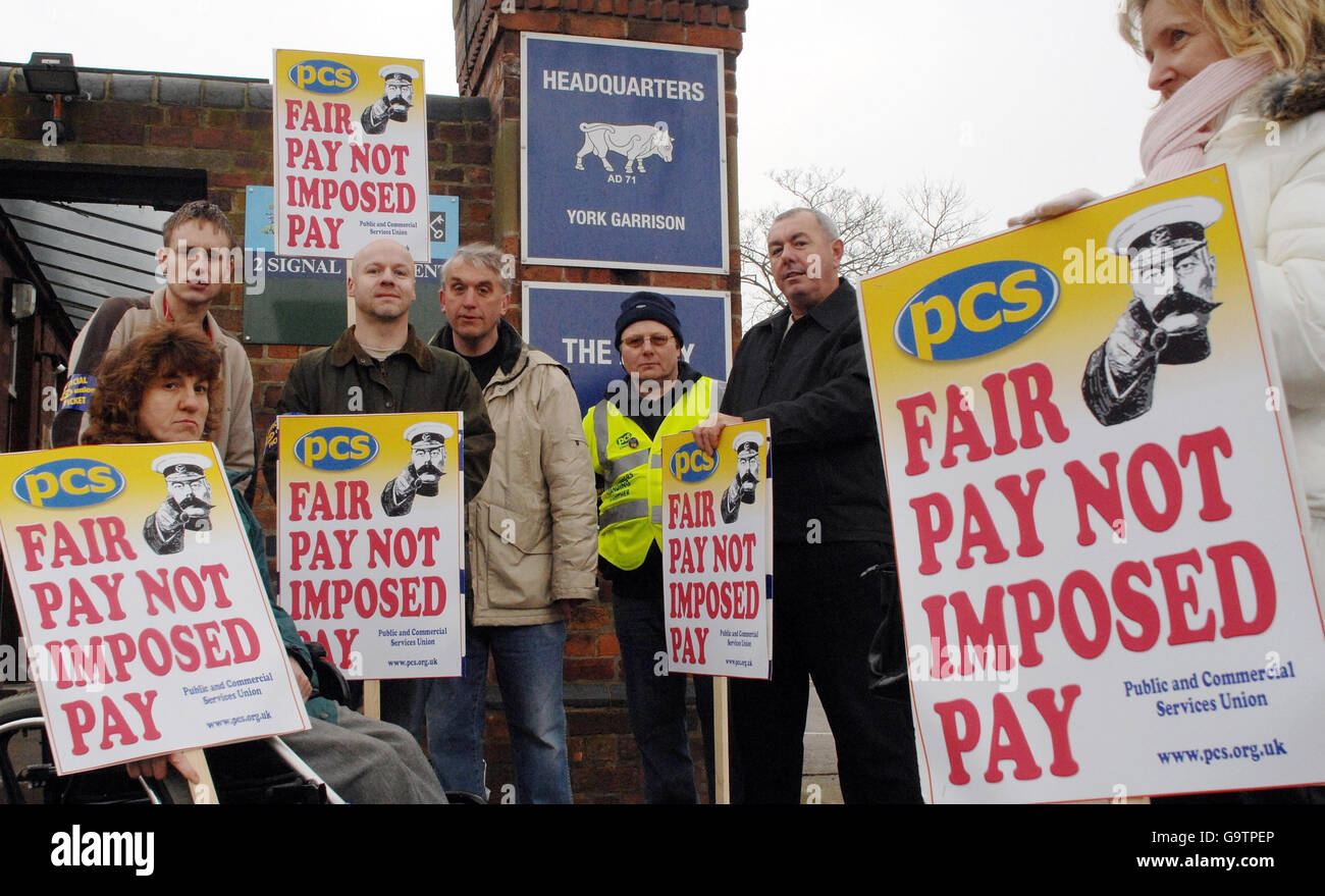 Ministry of Defence civil service staff on the picket line during a 24 ...