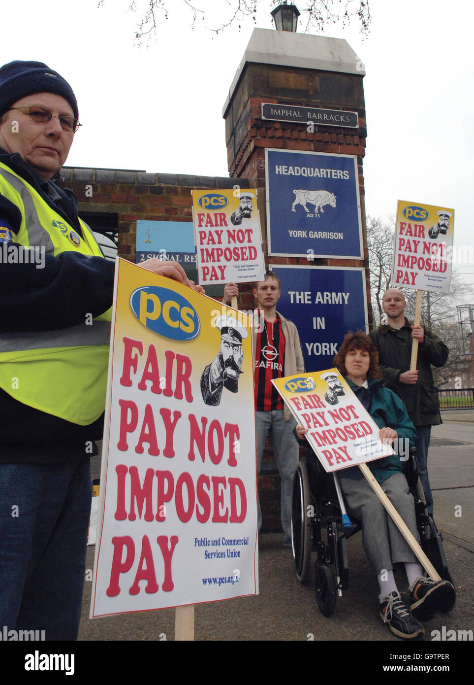 Ministry of Defence civil service staff on the picket line during a 24 ...