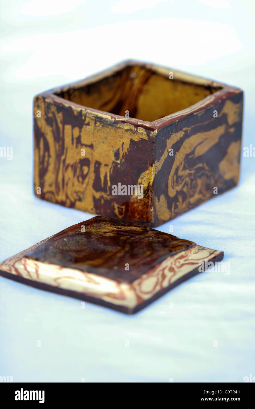 Ceramic square hi-res stock photography and images - Alamy