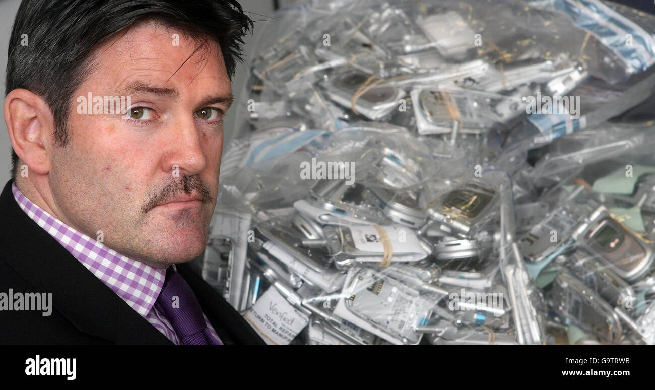 National mobile phone crime unit hi-res stock photography and images ...