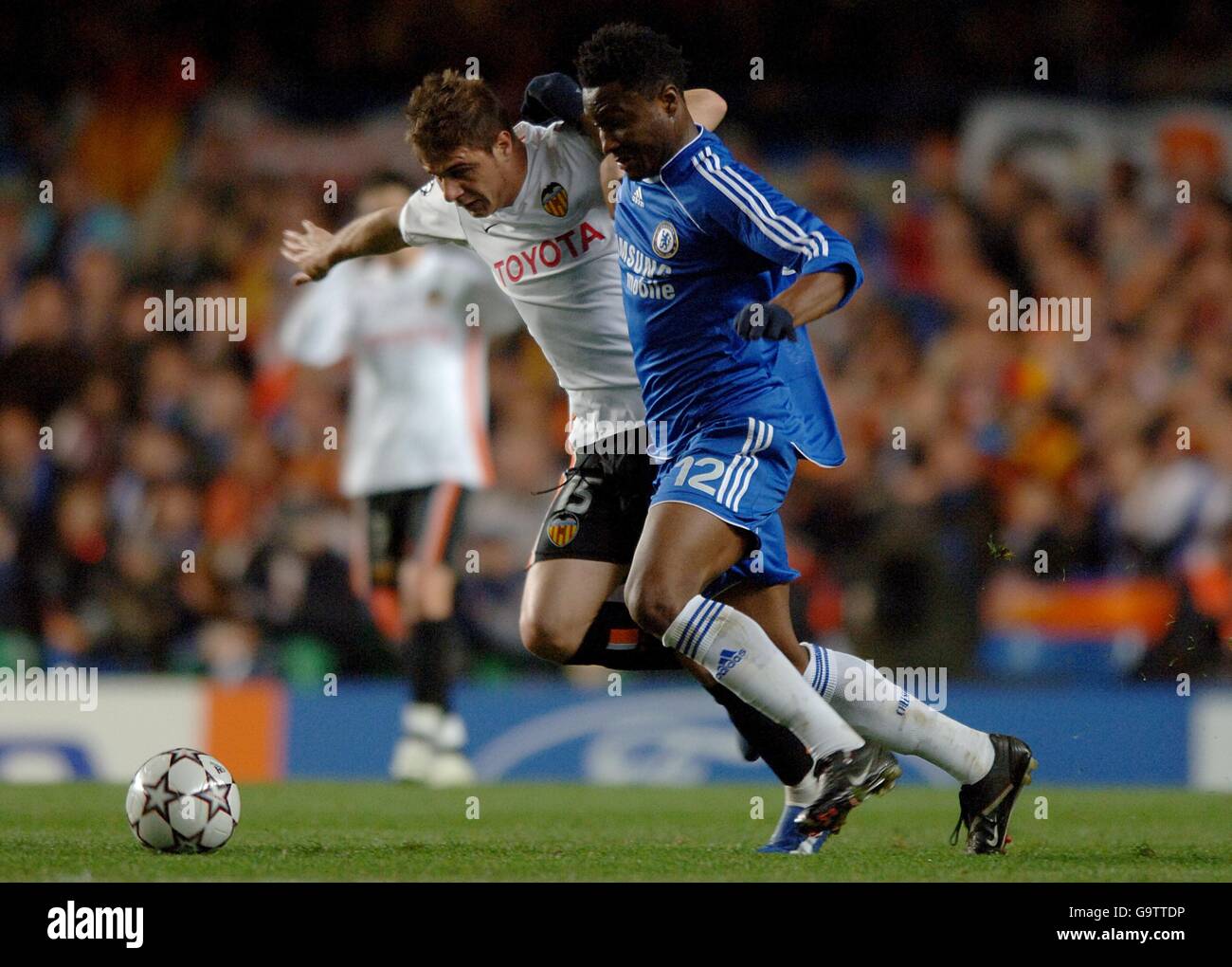 Soccer - UEFA Champions League - Quarter Final - First Leg - Chelsea v ...