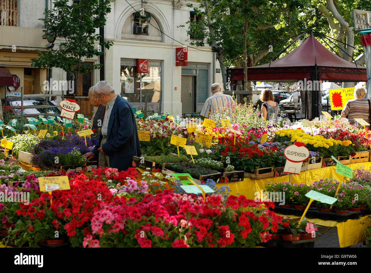 Beziers market hi-res stock photography and images - Alamy