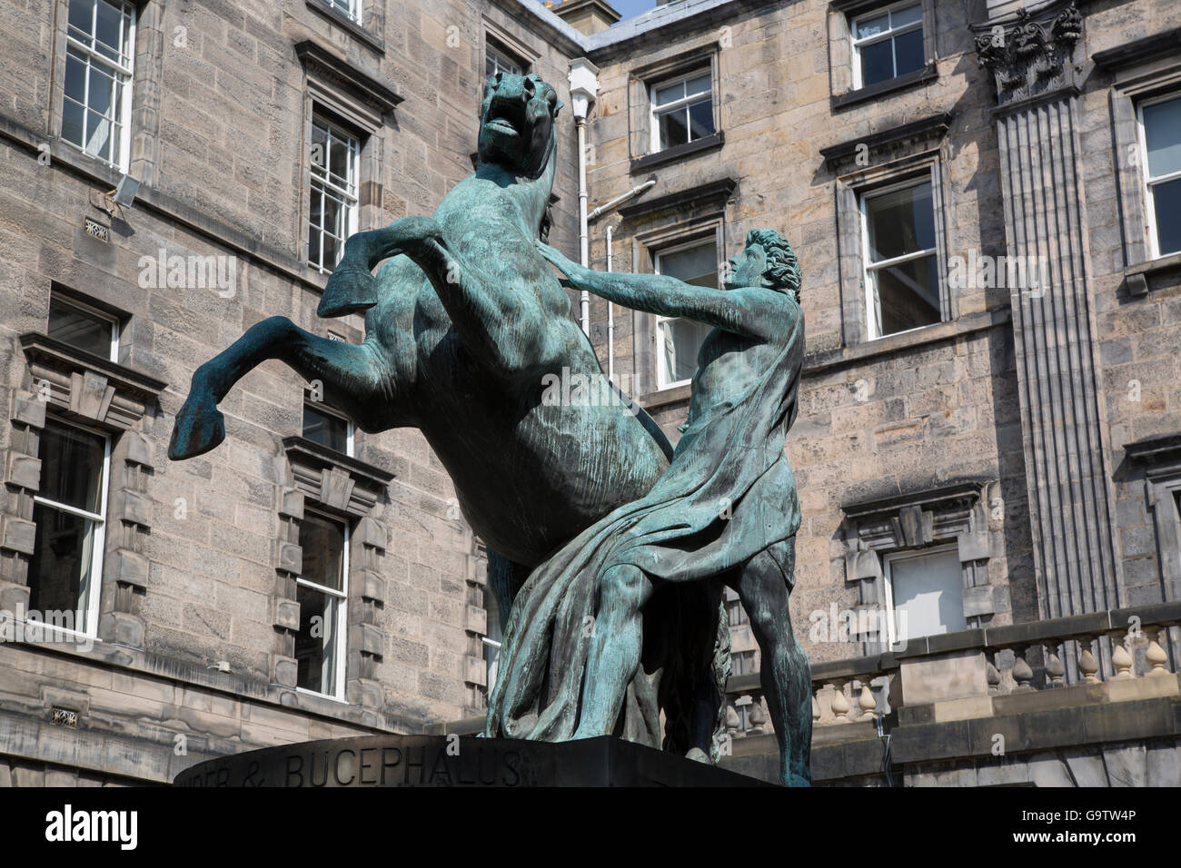 Alexander and Bucephalus Statue by Steell (1883), City Chambers on ...