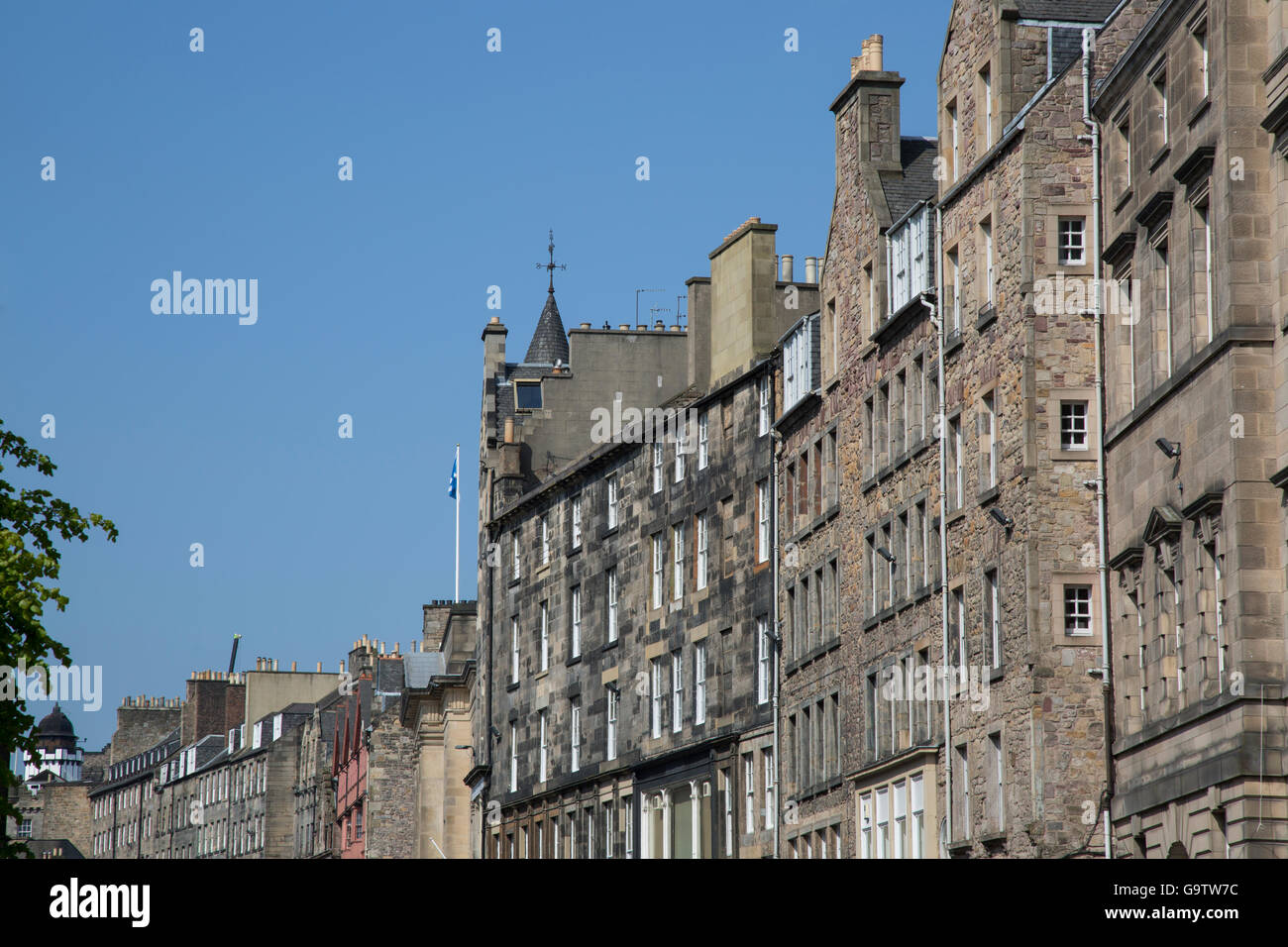 Royal Mile Street Buildings; Edinburgh; Scotland Stock Photo - Alamy