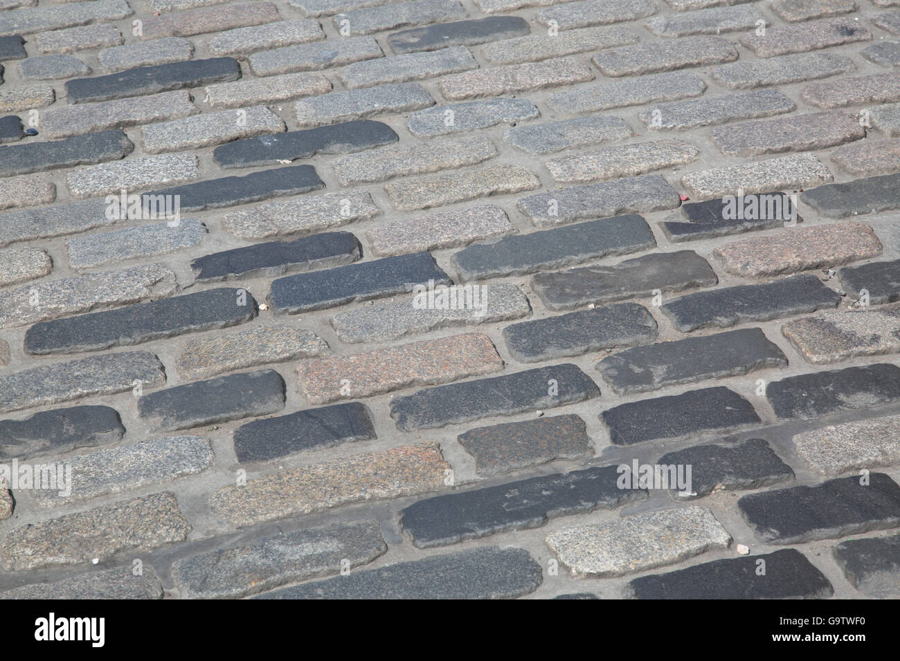Cobble Stone Street, Royal Mile, Edinburgh, Scotland Stock Photo - Alamy