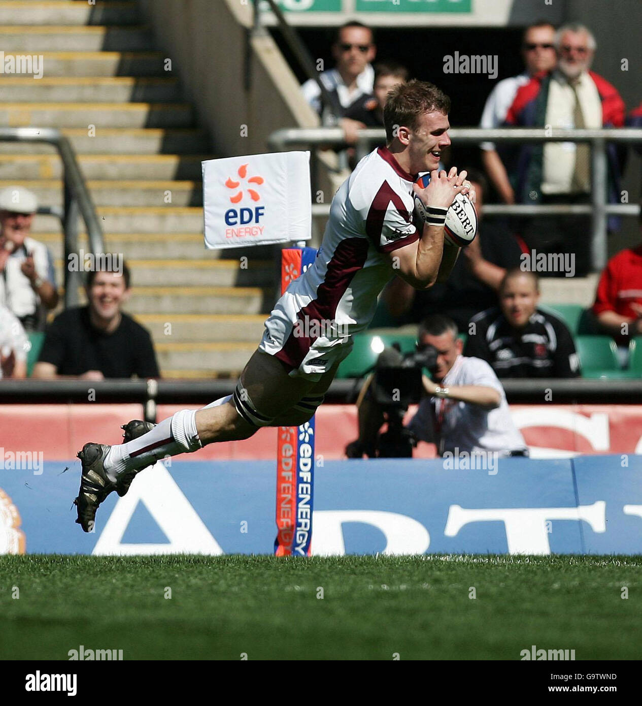 Leicesters tom croft try edf energy cup final match twickenham hi-res ...