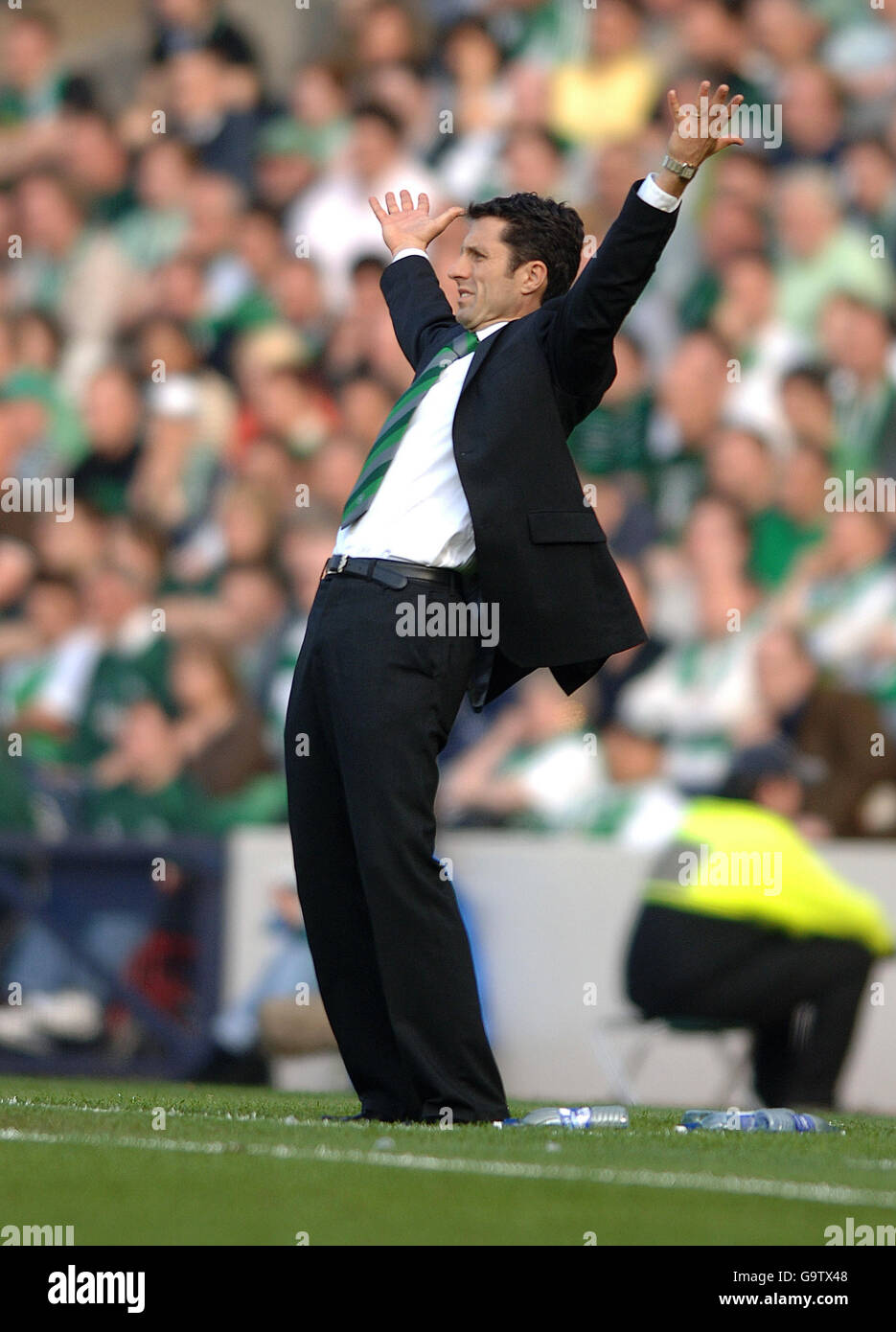Hibernian manager john collins hi-res stock photography and images - Alamy