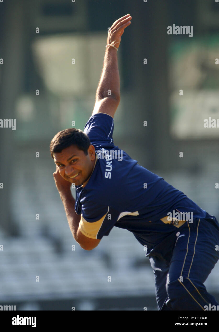 Surreys nayan doshi in nets early morning hi-res stock photography and ...