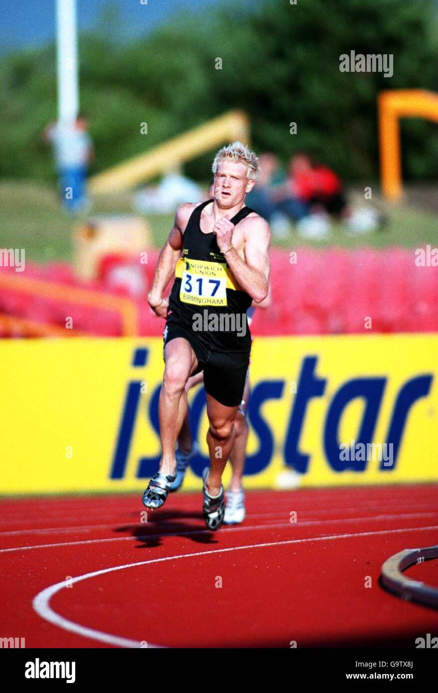 Iwan Thomas on his way to victory in heat one of the men's 400m Stock ...
