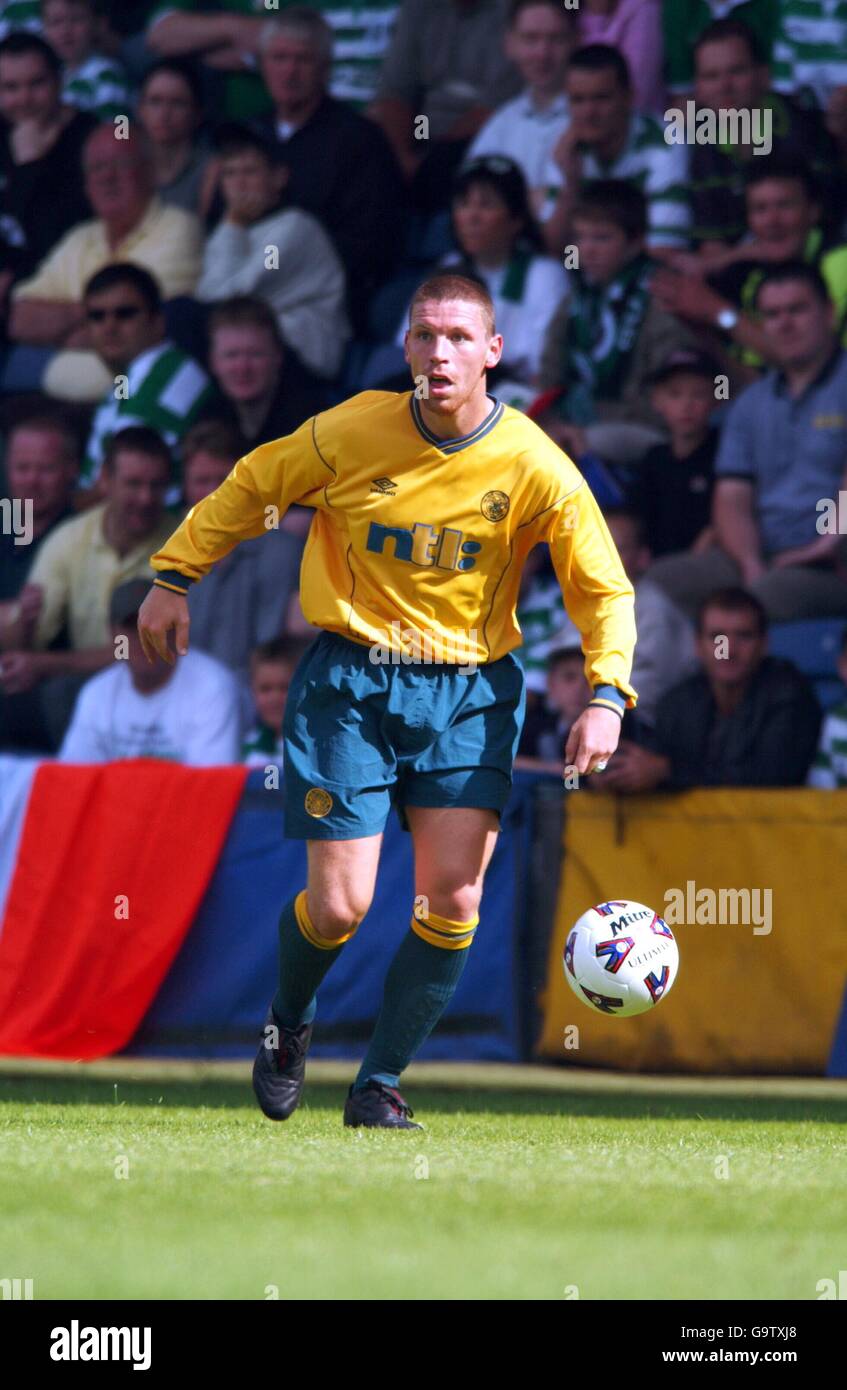 Soccer - Friendly - Queens Park Rangers v Celtic. Celtic's Alan ...