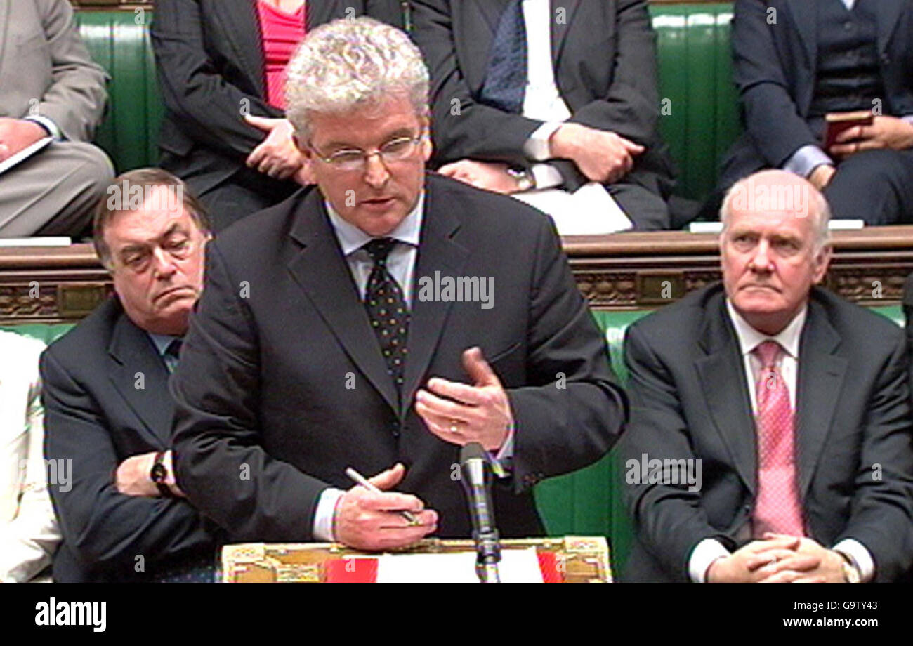 Sailors return home Stock Photo - Alamy