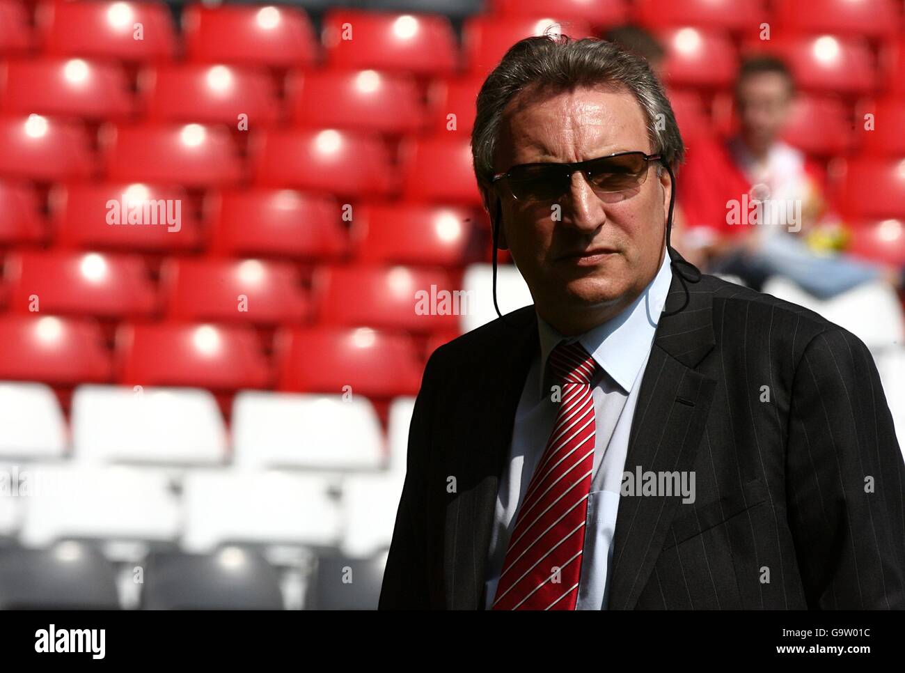 Neil warnock sheffield united hi-res stock photography and images - Alamy