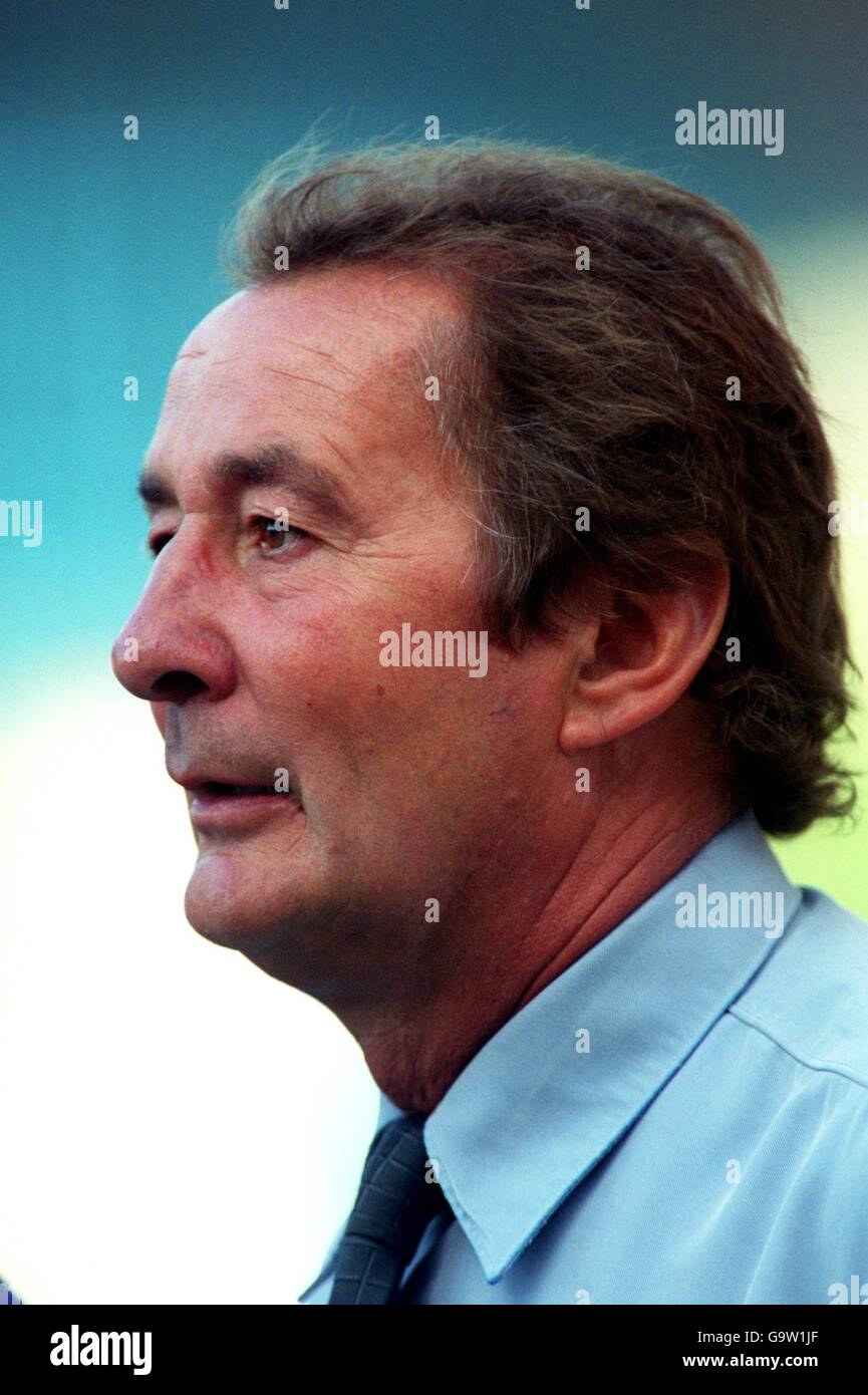 Soccer - Friendly - Crystal Palace v Fulham. Steve Kember, Crystal ...